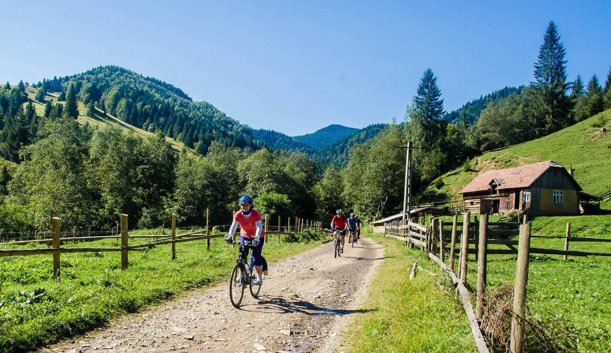 Cykloturistika - aktivní cyklozájezdy CK ALPINA